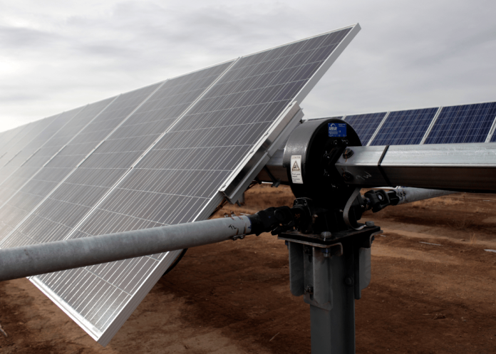 Yeni güneş takip cihazı tanıtıldı: AxoneDuo Infinity - FutureFlow.Life